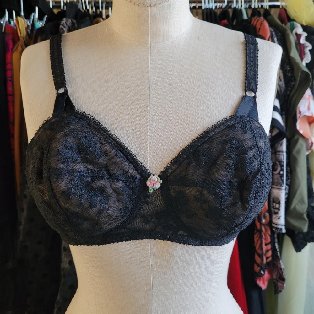 Vintage Olga Brand Goth Pinup Brassiere - Gem
